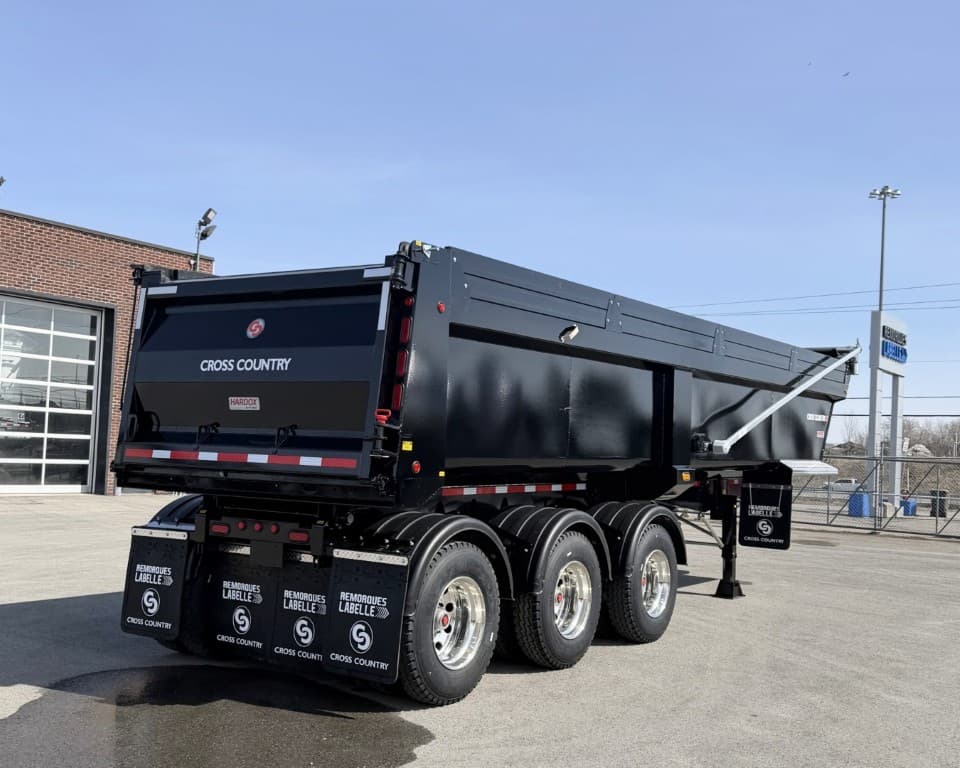 2027 CROSS COUNTRY | HYBRID, 3-AXLES, SQUARE (BLACK) | Remorques Labelle